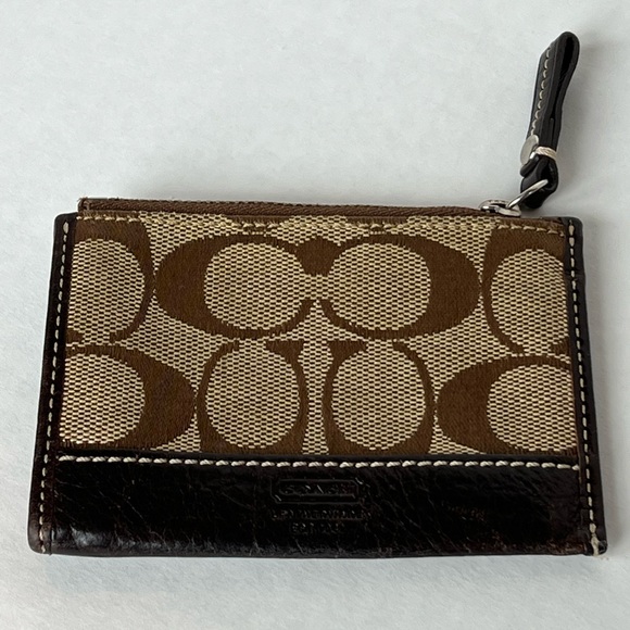 Coach | Accessories | Coach Zip Up Card Holder Signature Collection ...